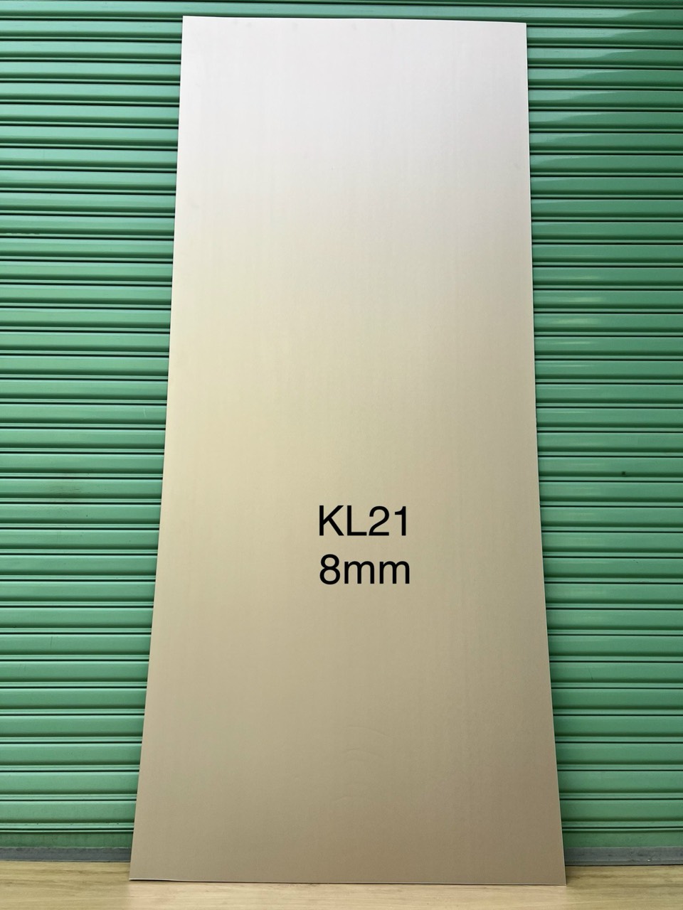 TẤM ỐP TƯỜNG THAN TRE MÀU KIM LOẠI KL21